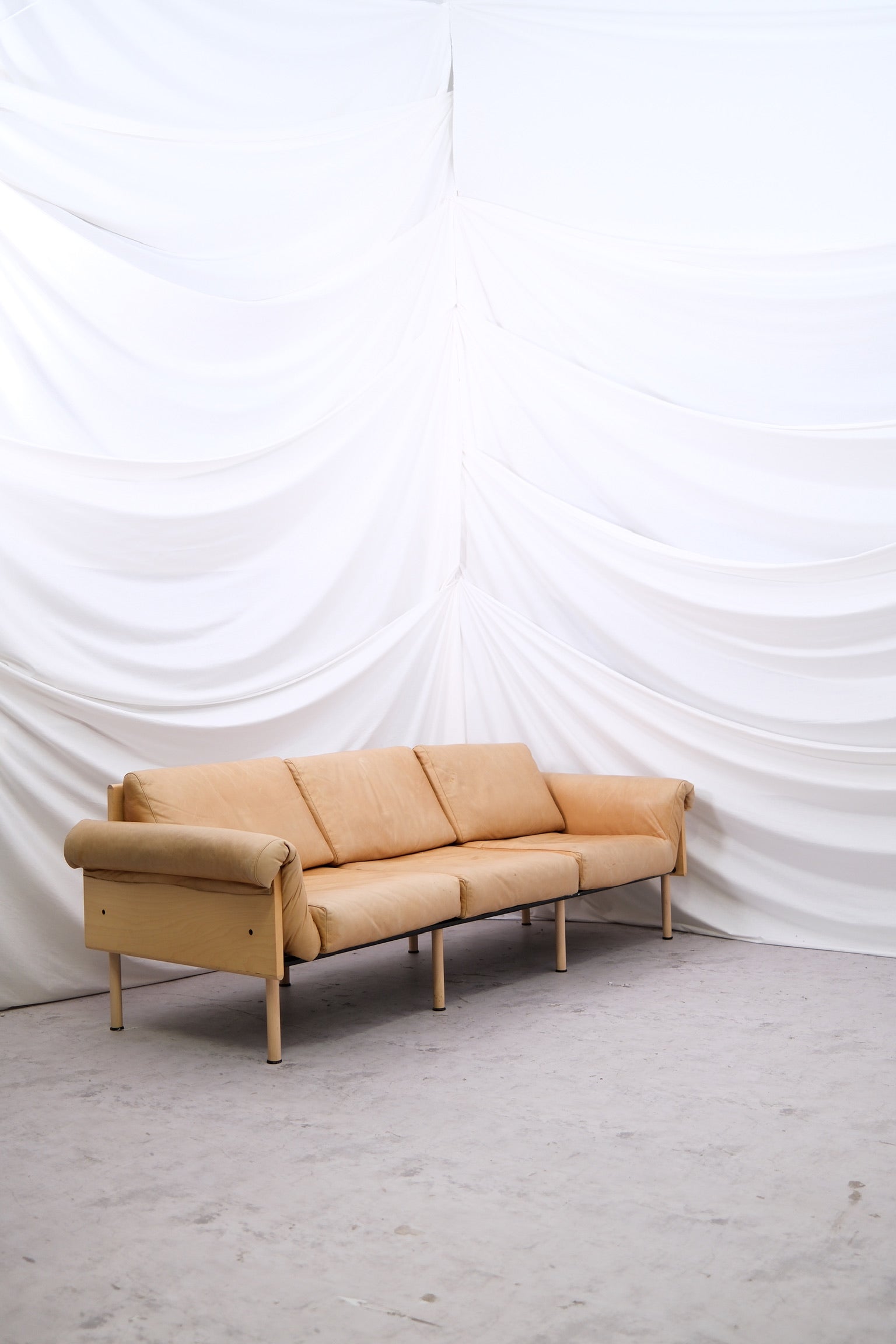 Yrjö Kukkapuro Ateljee 3 Seater Sofa in Beige Leather – Pino Interiors